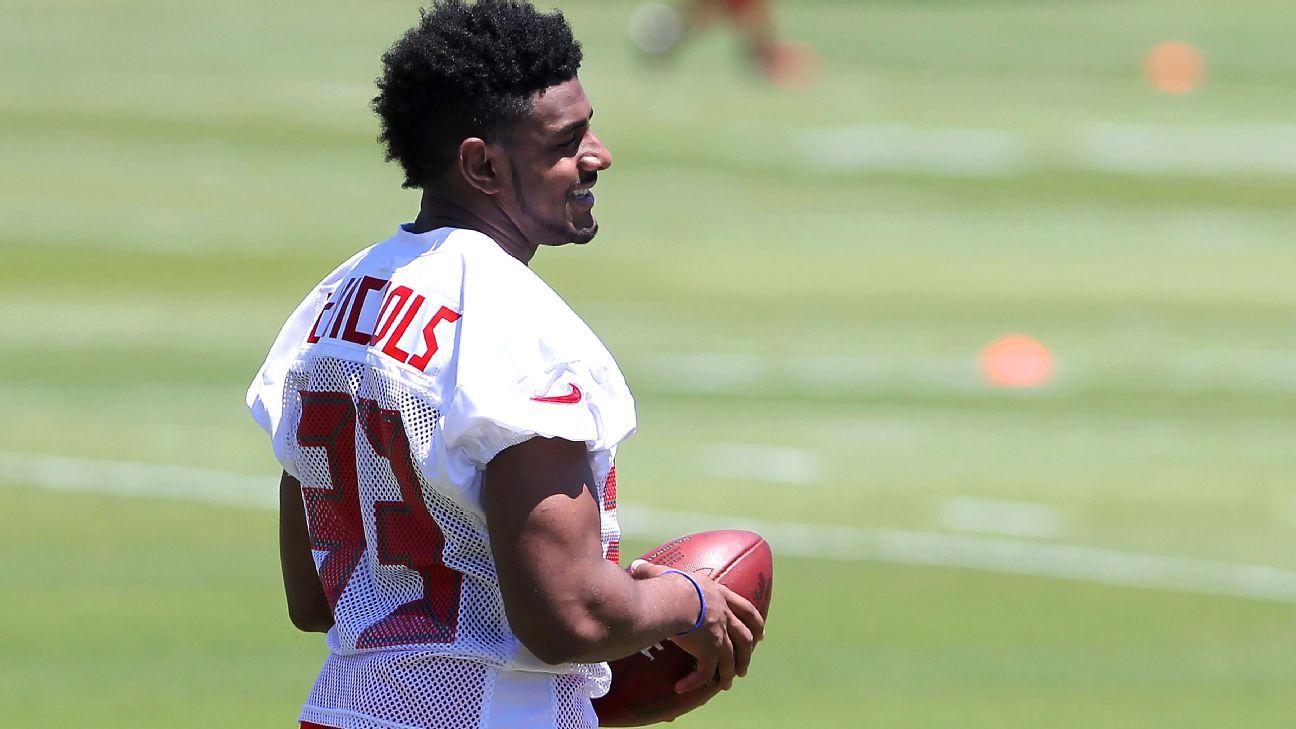 Jeremy McNichols steadily growing into Tampa Bay Buccaneers offense ...