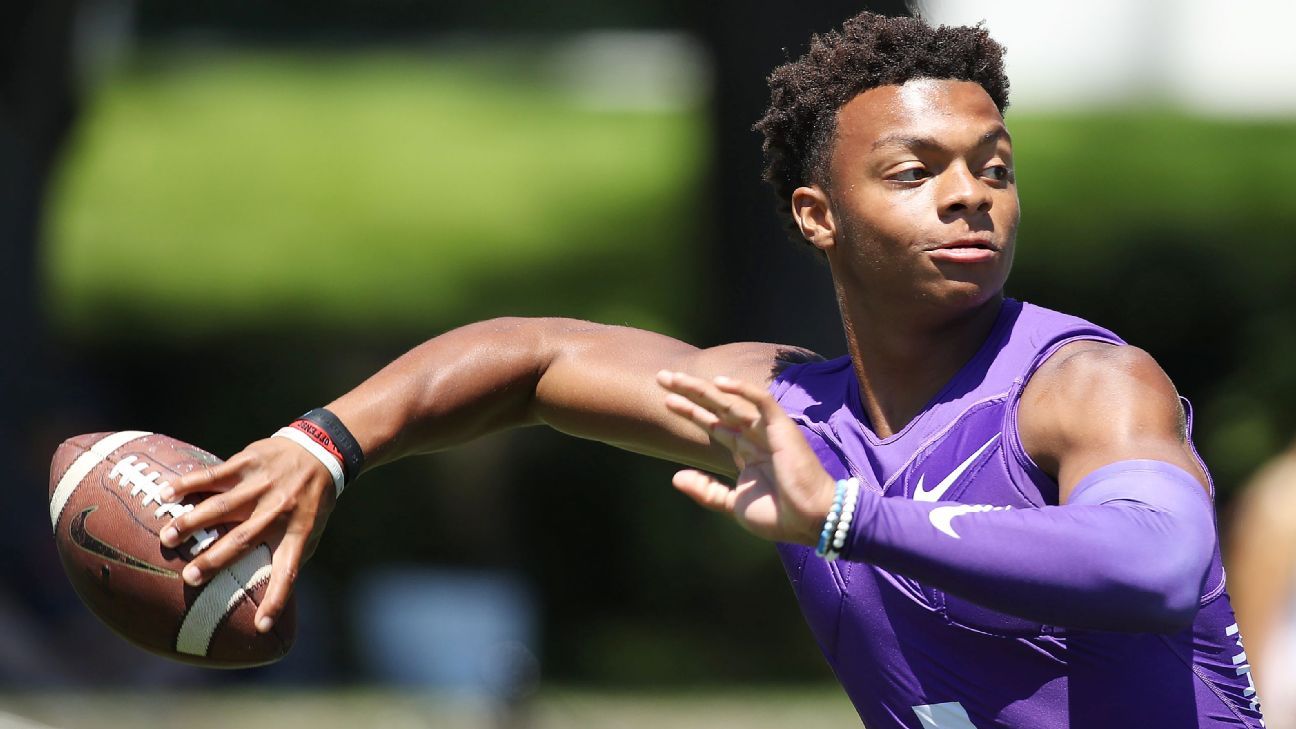 No. 1 Justin Fields to sign with Georgia despite eleventh-hour efforts ...