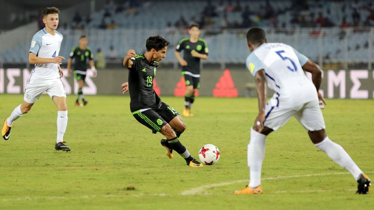 Diego Lainez begins phase two of his young professional career - ESPN