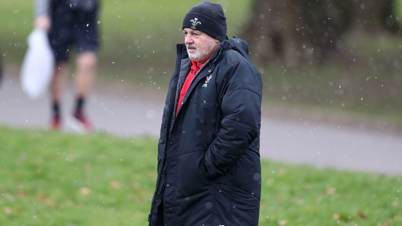 Ken Owens - Gatland 'up there with the best' as Wales head coach closes ...