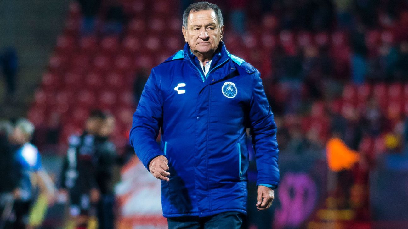 Puebla piensa renovar por otro año a Enrique Meza - ESPN