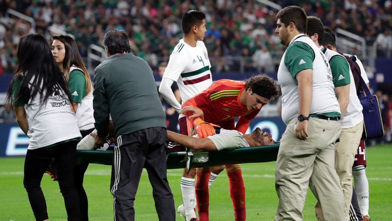 Mexico boss Juan Carlos Osorio must deal with absences, injuries - ESPN