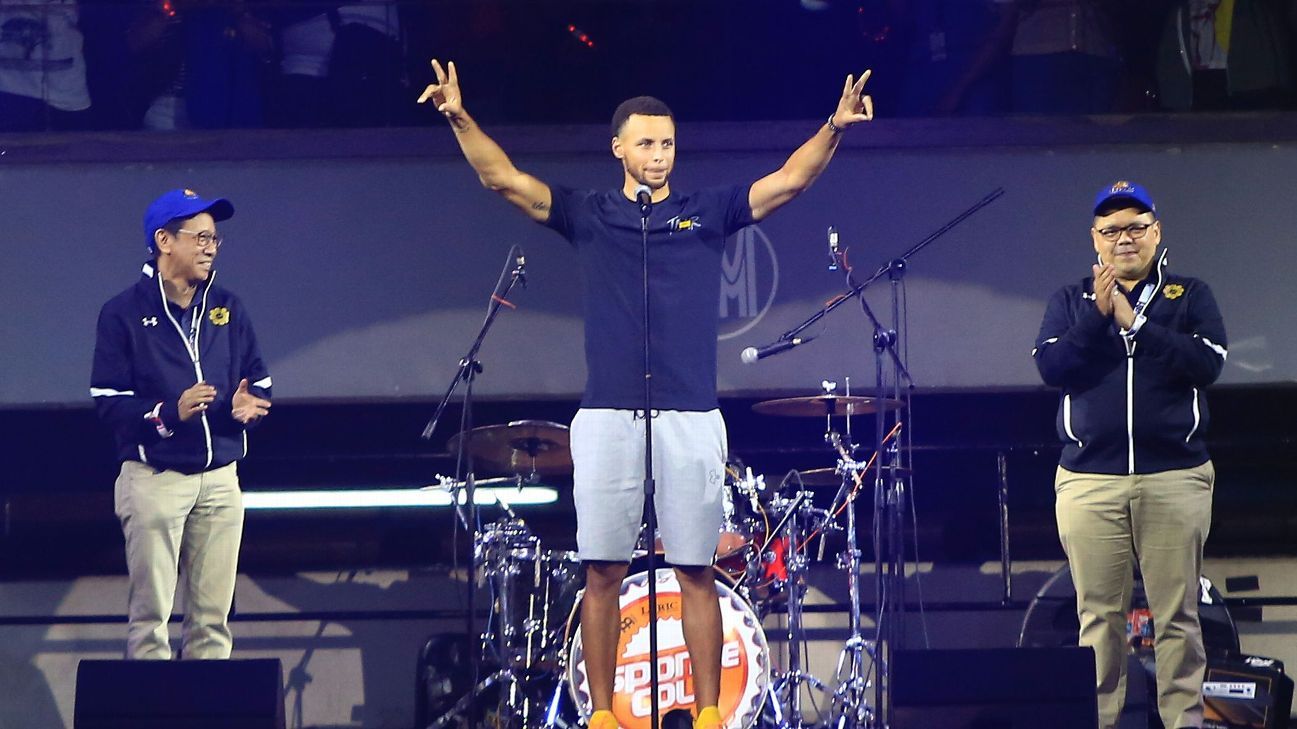 Steph Curry leads oath of sportsmanship at UAAP opening ceremony - ESPN