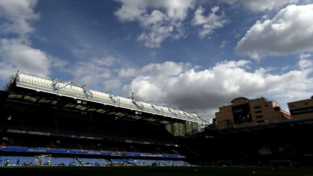 Two Chelsea fans attacked in Greece before Europa League game - ESPN