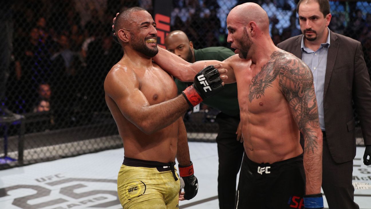 Lesson learned: UFC victor shows opponent how he won fight - ESPN