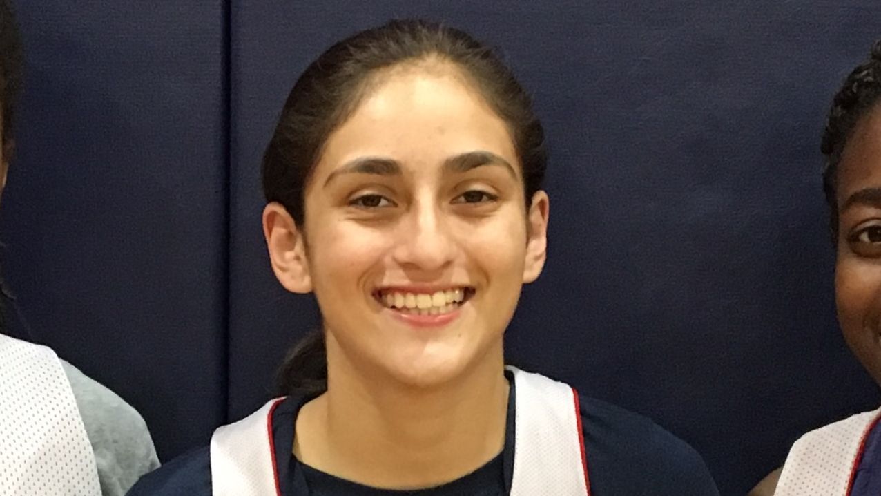 2018 Nike Tournament of Champions -- Maria Alvarez magic sends Miami ...