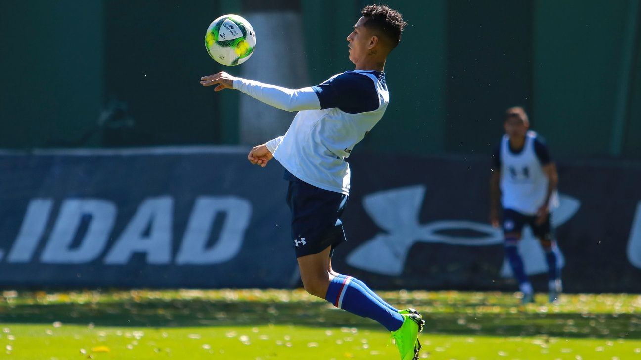 Yoshimar Yotún Se Lesiona Y Atrasa Su Debut En Copa Con Cruz Azul Espn
