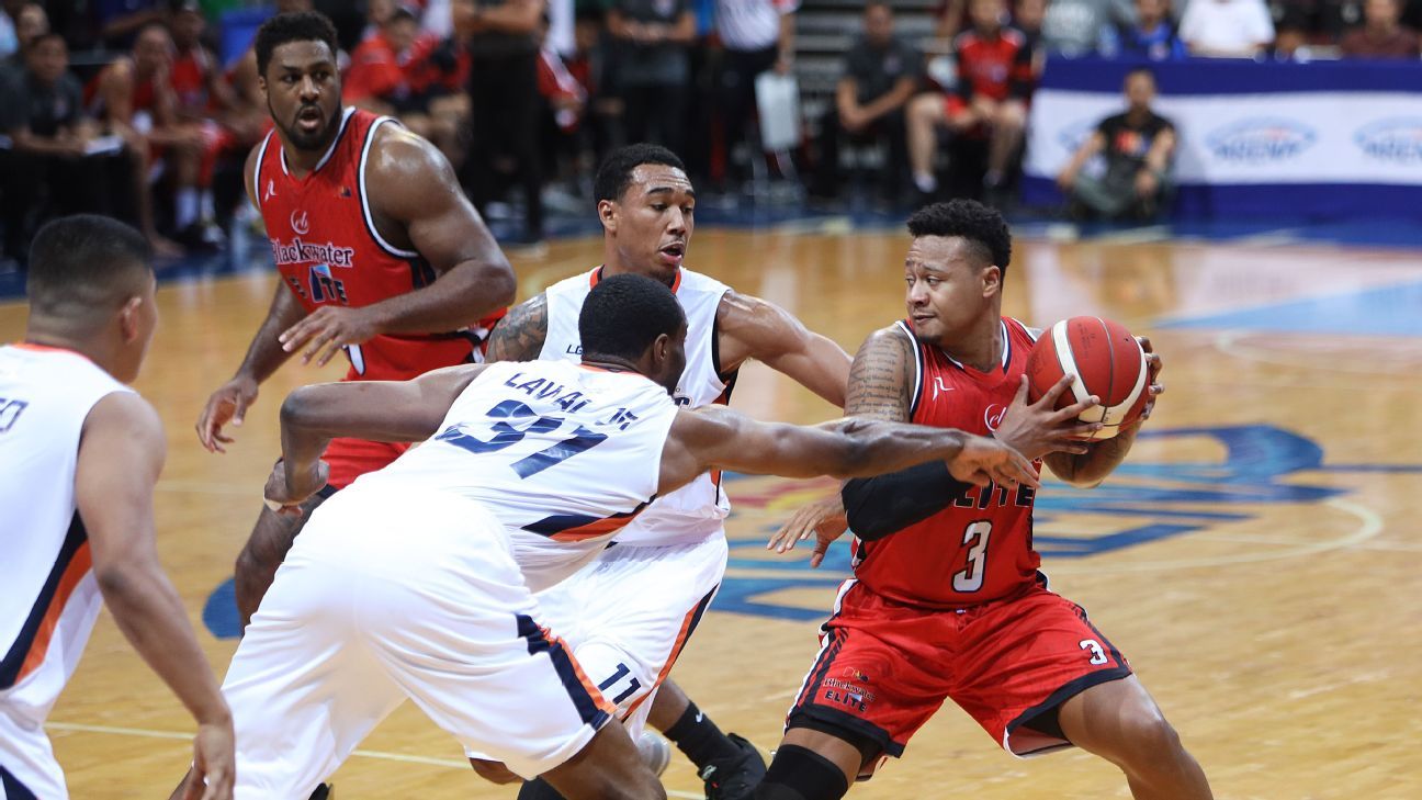 After long wait, Parks finally makes PBA debut - ESPN