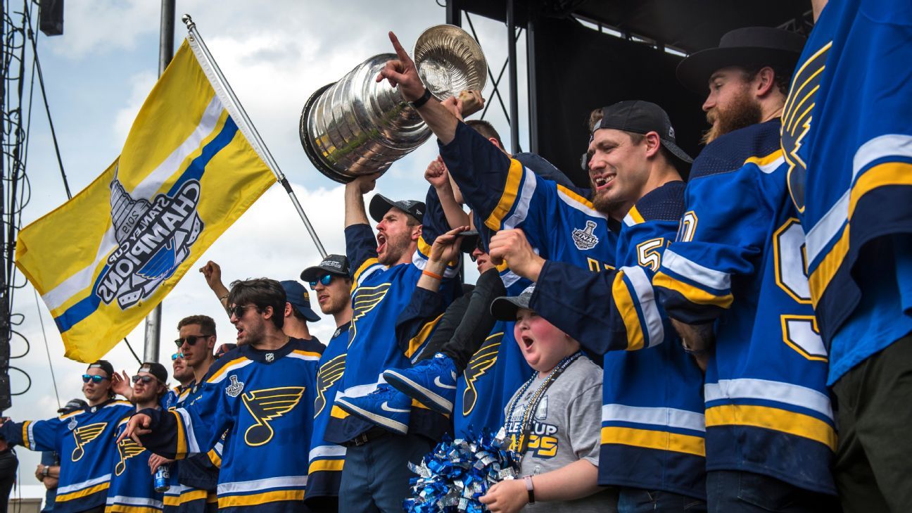 Rain can't dampen Blues' championship parade - ESPN