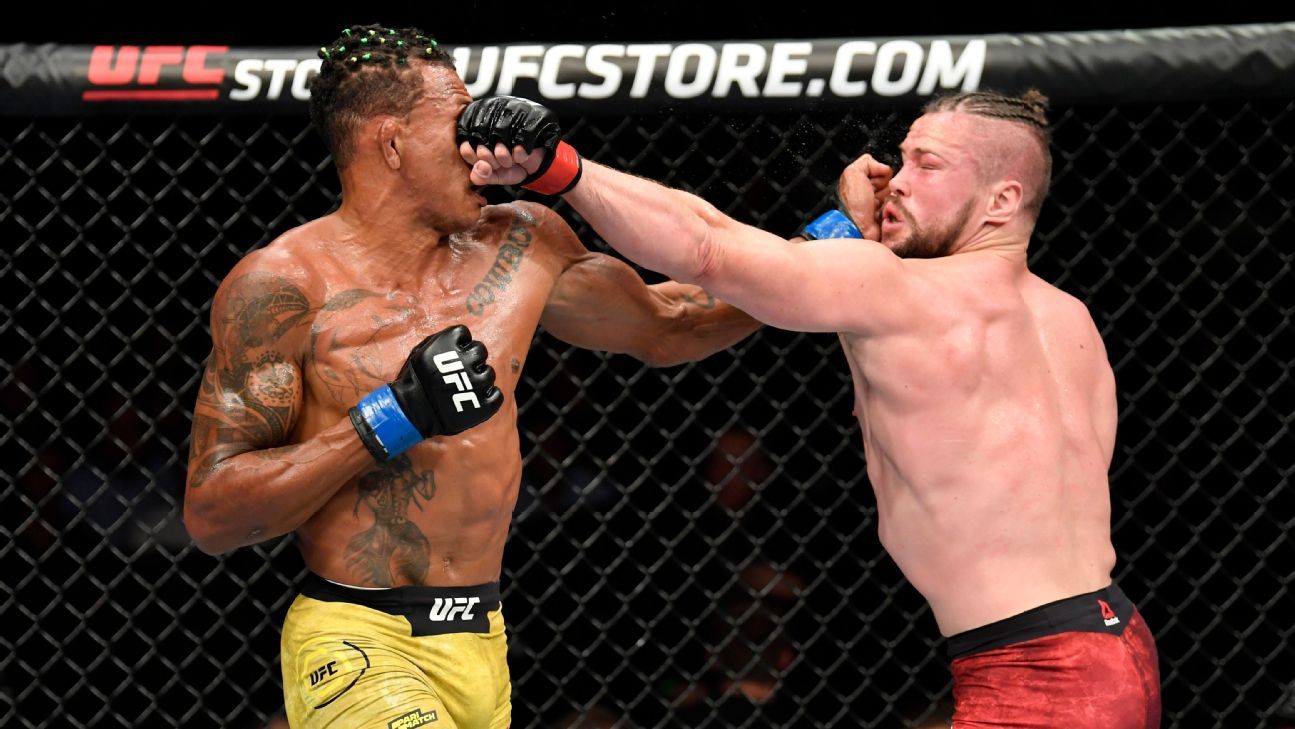UFC: Alex 'Cowboy' começa melhor, mas cansa e perde terceira luta ...