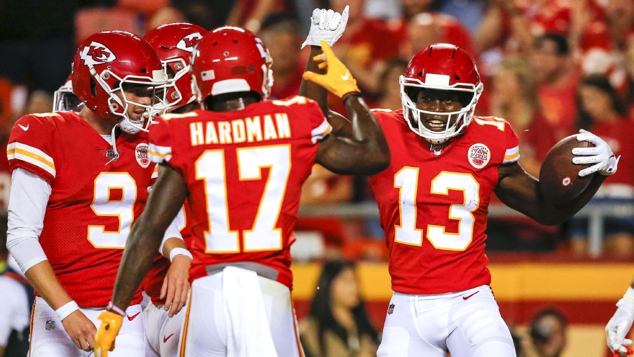 Patrick Mahomes gives all the Chiefs' receivers 'a chance to be ...
