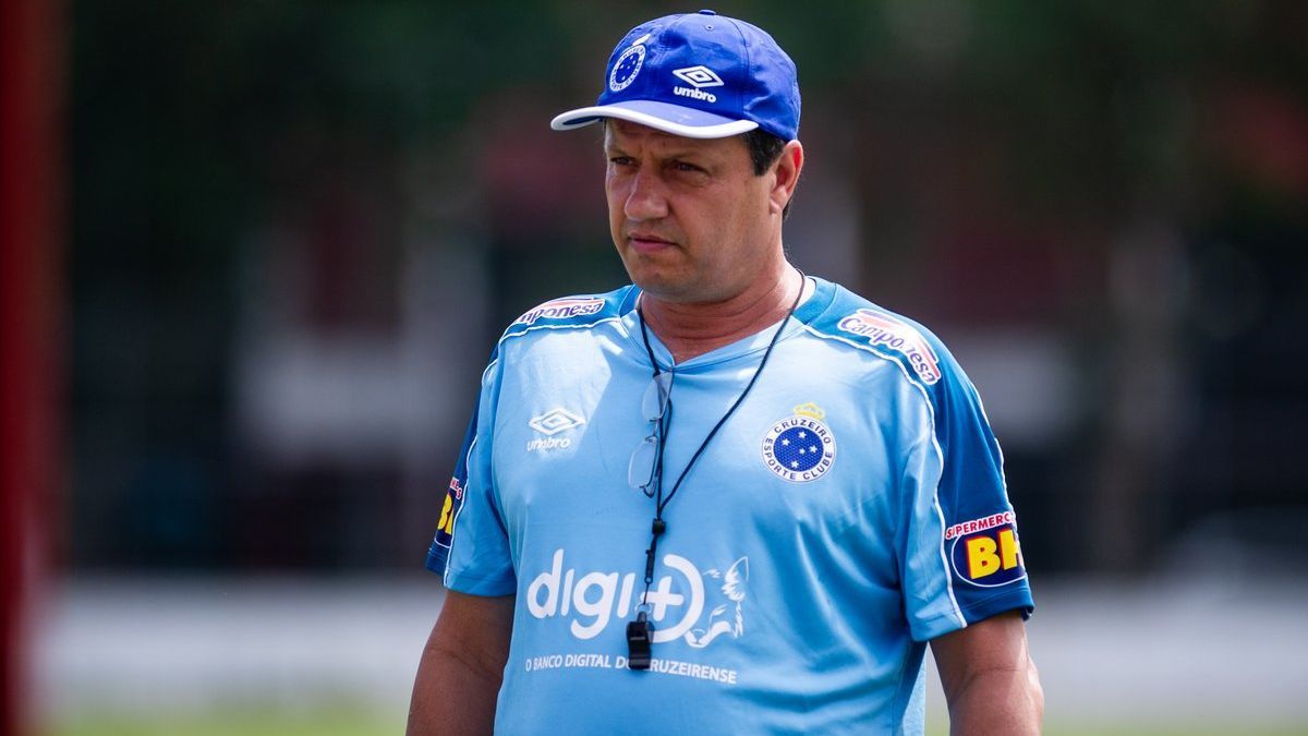 Cruzeiro anuncia permanência de Adilson Batista - ESPN