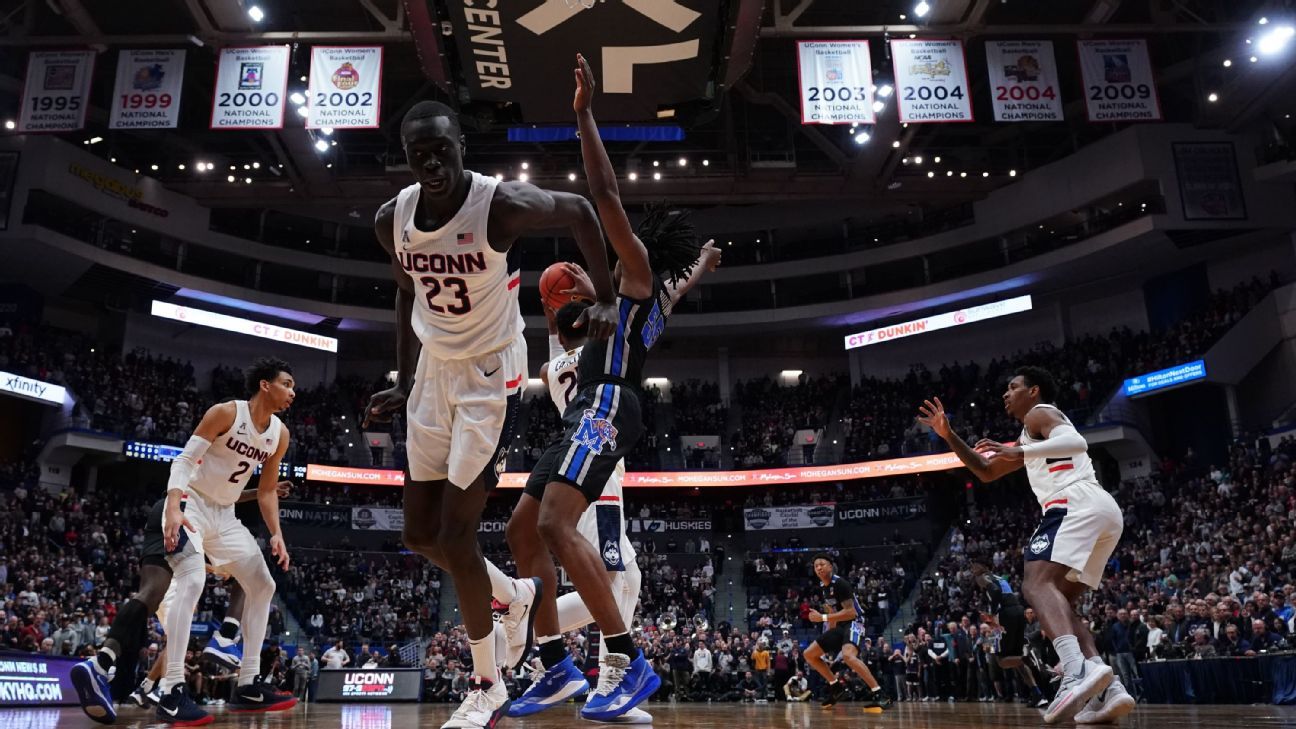UConn's Akok Akok suffers season-ending torn Achilles tendon - ESPN