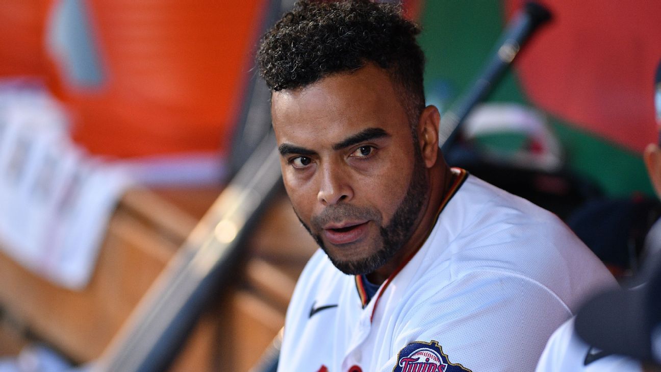Nelson Cruz juega baloncesto y vitilla mientras espera la reanudación ...