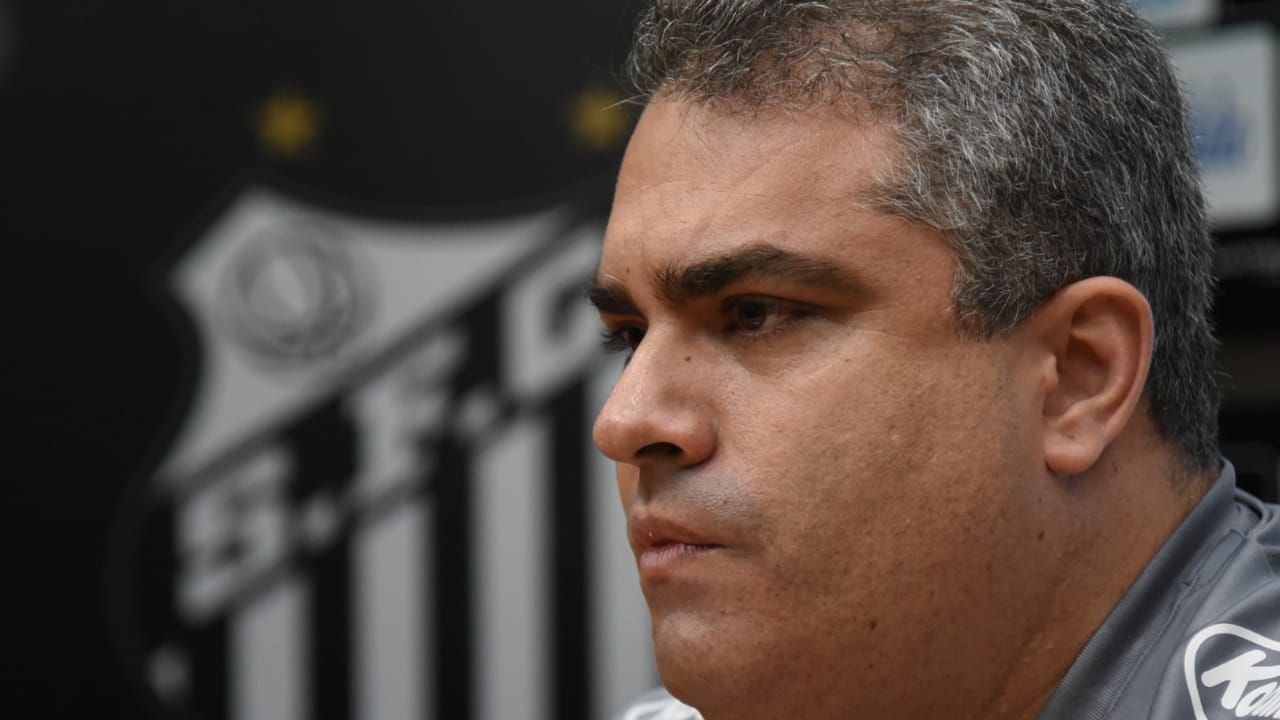 Rollo comemora saída de Peres do Santos e lamenta prejuízo de R$ 300 ...