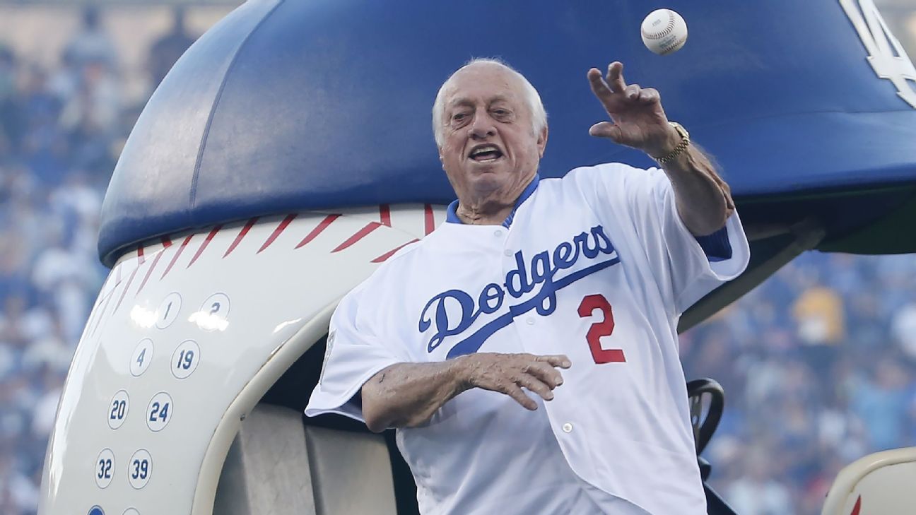 Mejora estado de Tom Lasorda, expiloto de Los Ángeles Dodgers - ESPN
