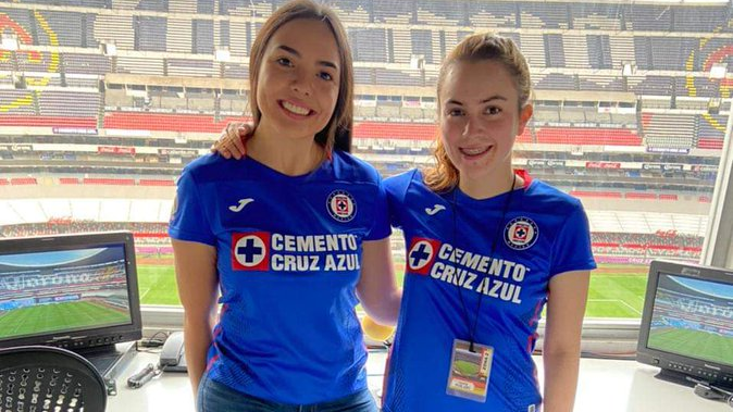 Nueva voz oficial de Cruz Azul es aficionada del América - ESPN