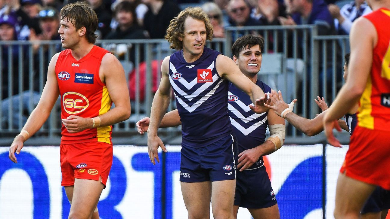 Dockers re-sign AFL star David Mundy for 2022 - ESPN