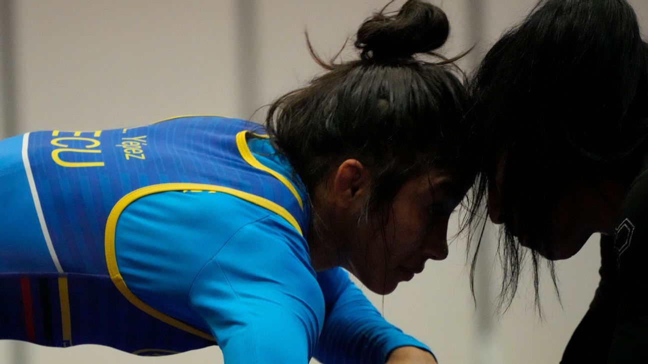 La luchadora Luisa Valverde otorga diploma olímpico a Ecuador en Tokio ...