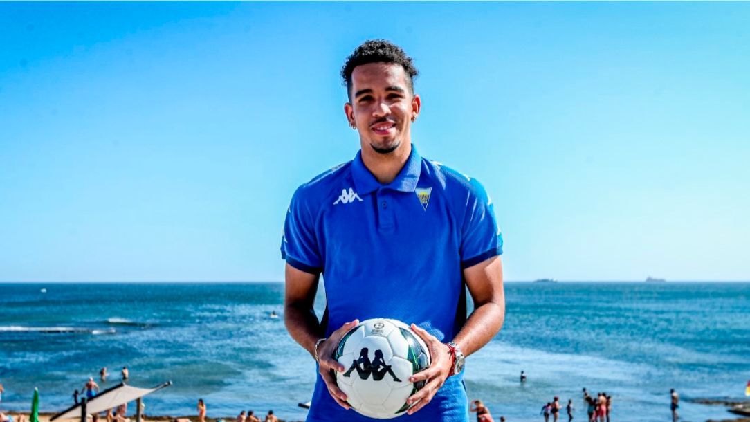 Johan Mina fue fichado por el Estoril Playa - ESPN