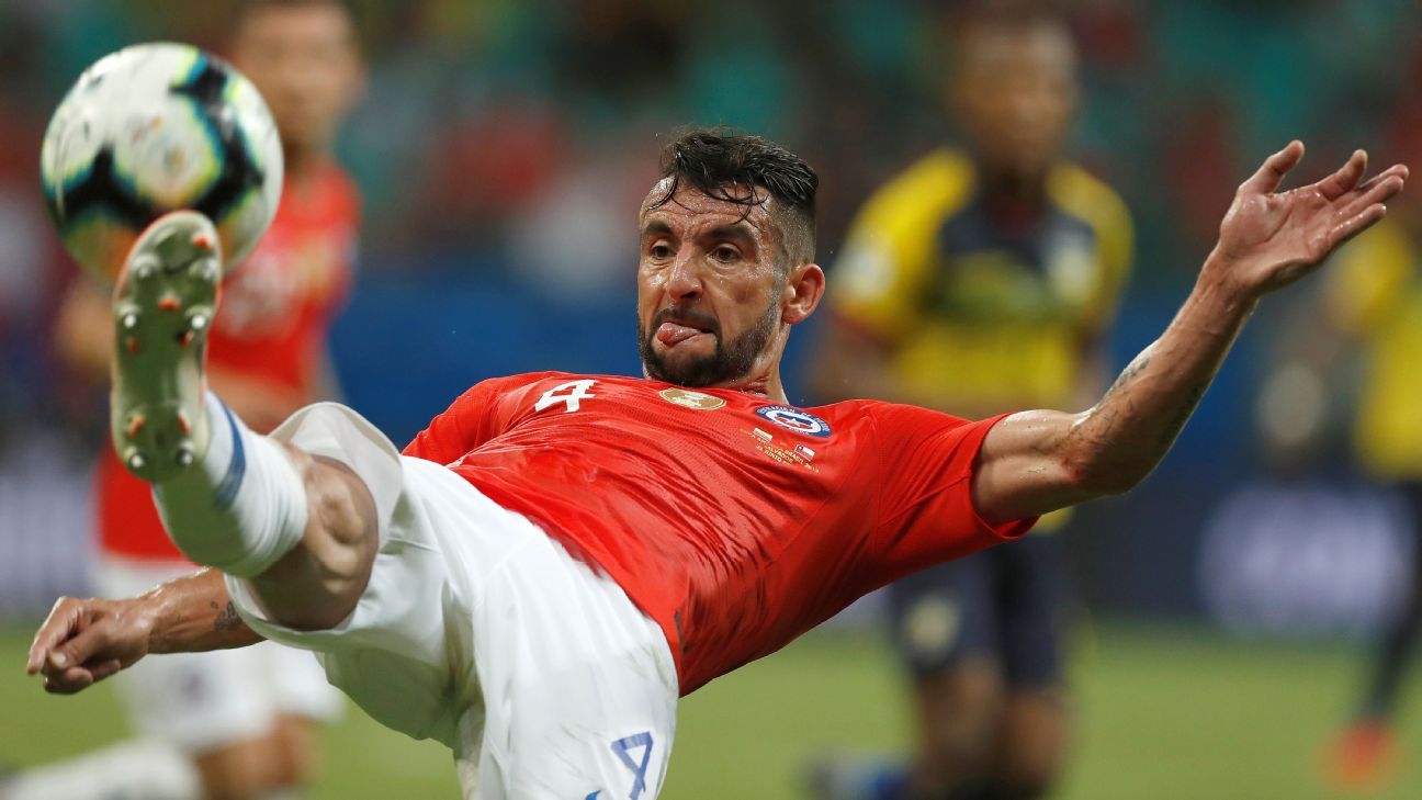 Mauricio Isla: "Estamos en un momento difícil, con la necesidad de ...