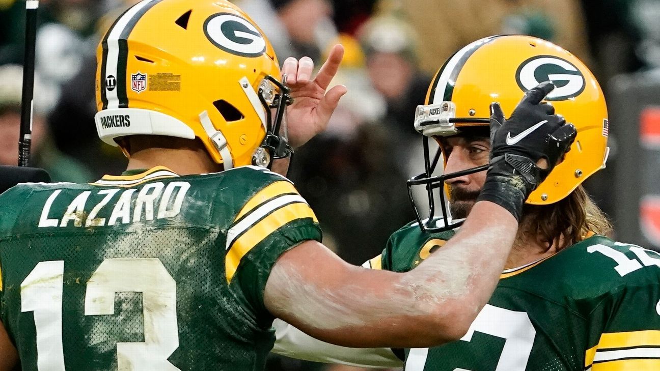 Aaron Rodgers surpasses Brett Favre with 443rd touchdown pass of Green ...