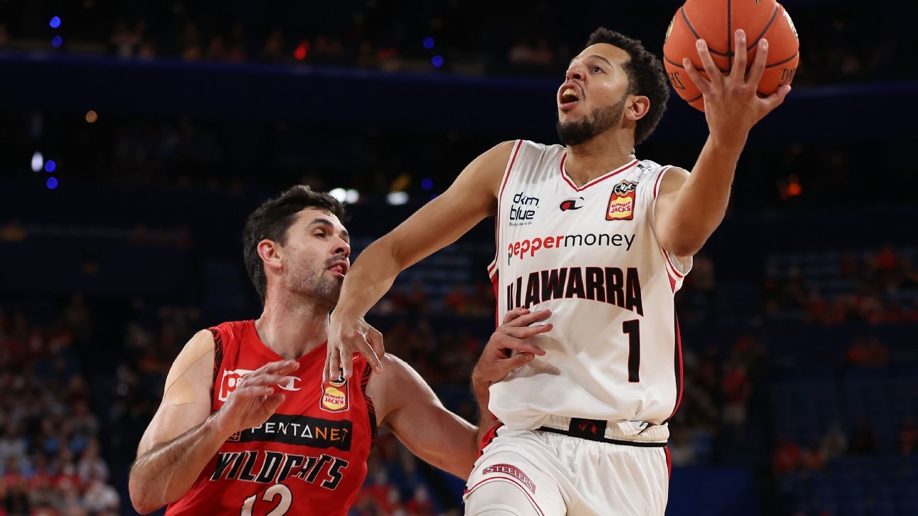 NBL illawarra hawks edge Perth wildcats lock in finals - ESPN