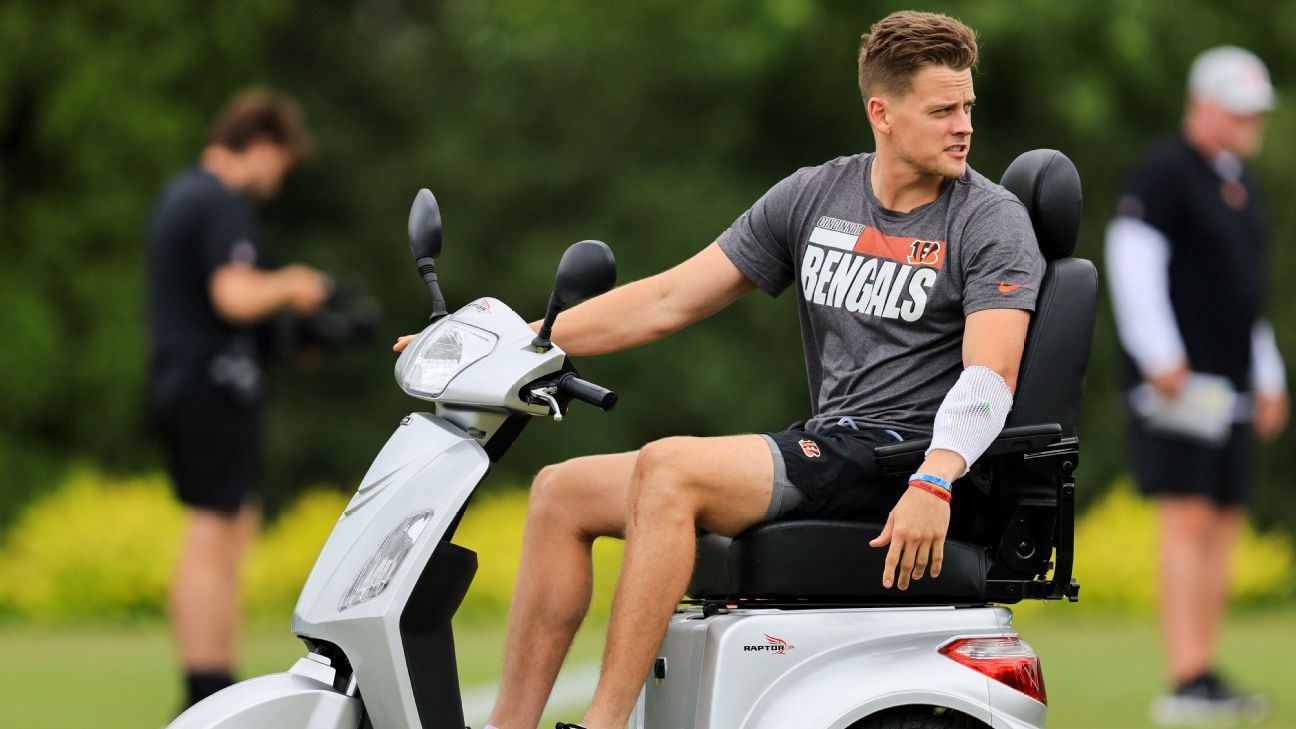 Joe Burrow no ha podido entrenar, pero está involucrado en el campo de ...