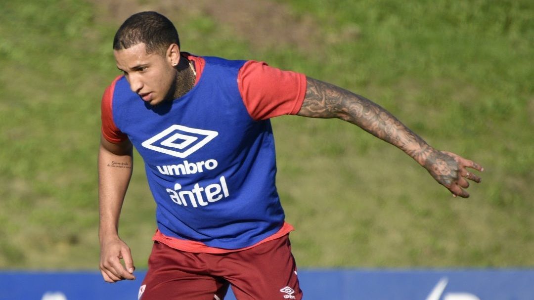 Juan Izquierdo: "Fueron seis meses duros, pero el plantel de Nacional ...