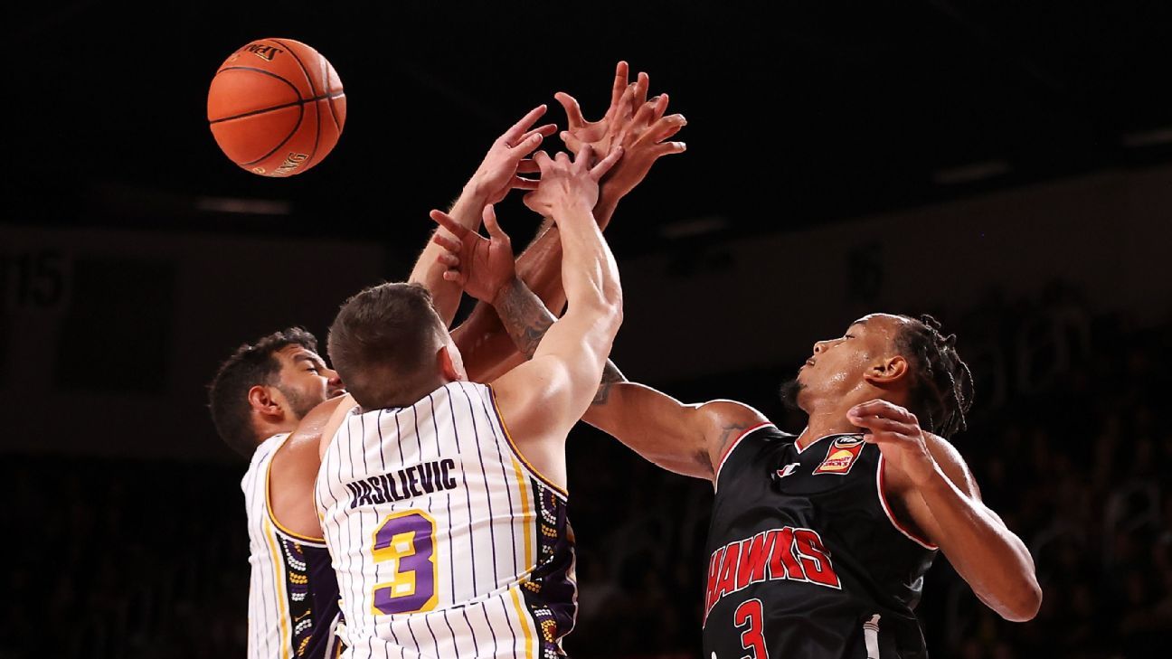 NBL Round 1 Kings import delivers against Hawks - ESPN