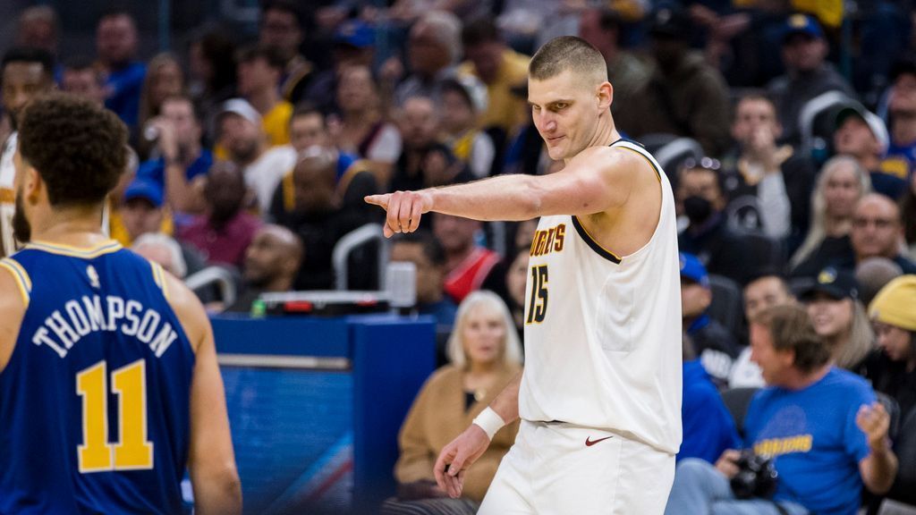 Nikola Jokics Late Cross Court Heave Seals Nuggets Win Over Warriors