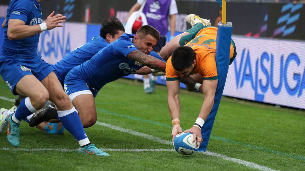 Explosive Wallabies fullback Tom Wright re-signs - ESPN