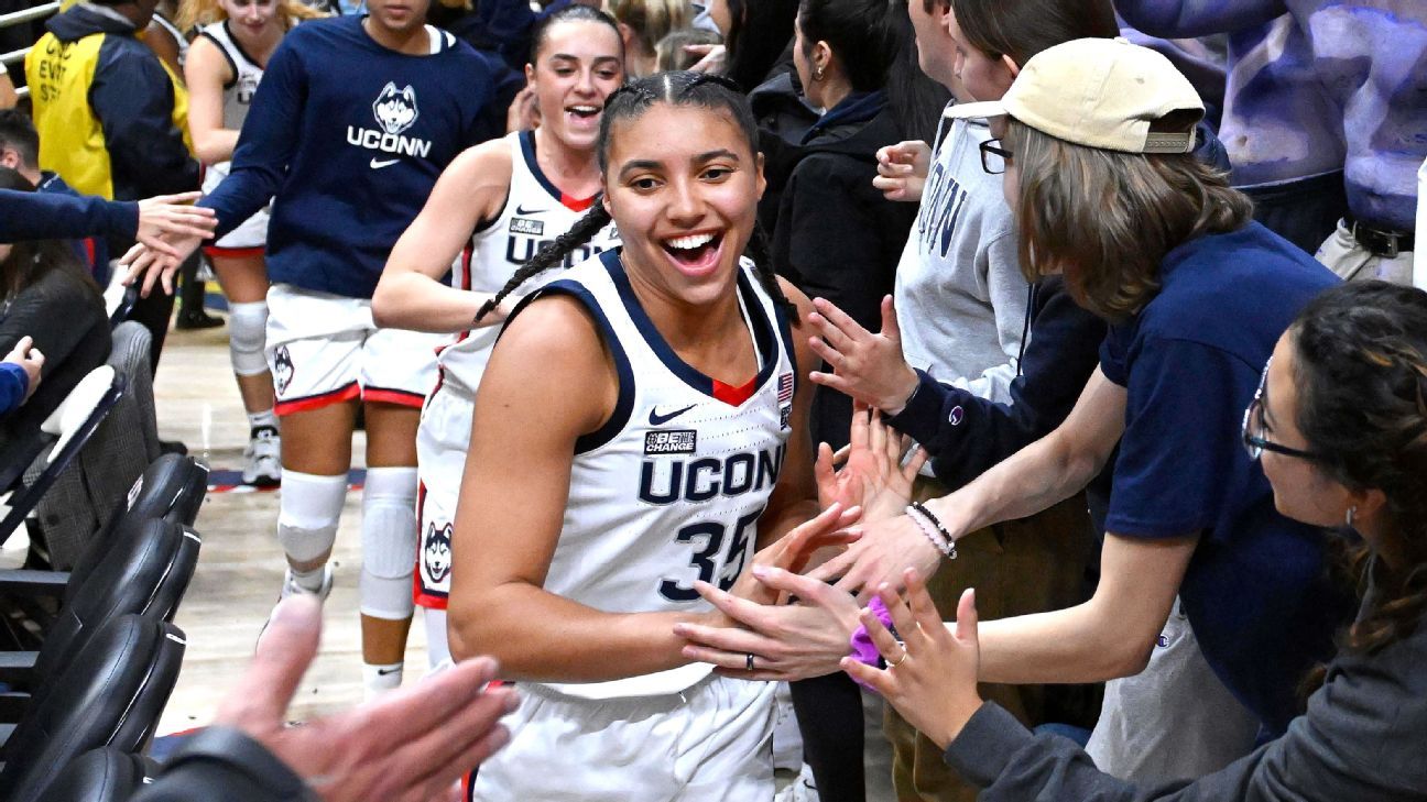 Azzi Fudd's 32-point 'player-of-the-year performance' lifts UConn over ...