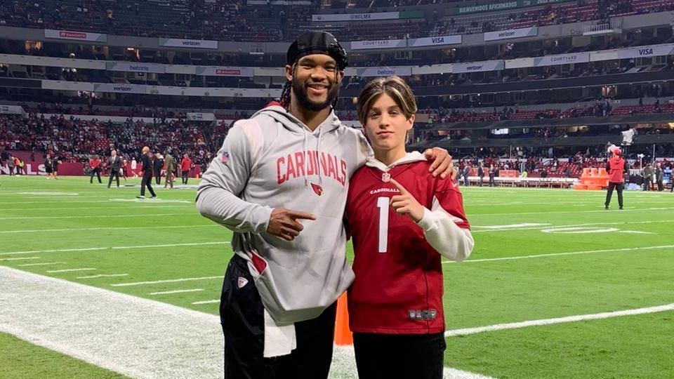 Kyler Murray meets boy he inspired during cancer treatment - ESPN