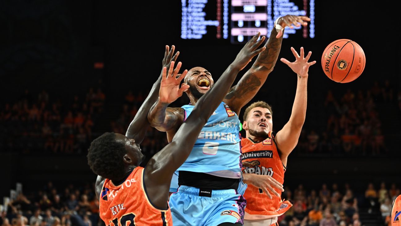 Breakers grind Taipans down in NBL - ESPN