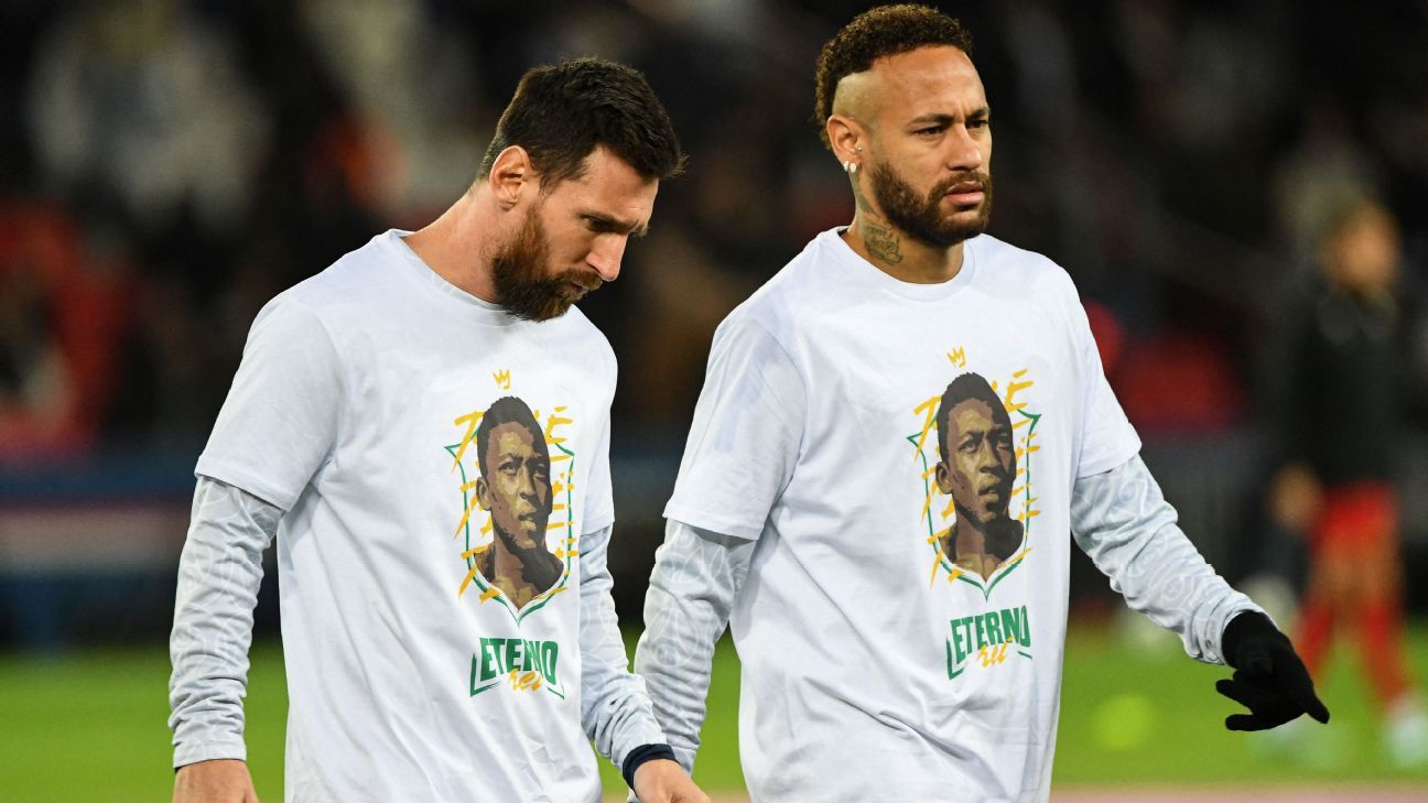 Messi E Neymar Aquecem Com Camisa Especial Em Homenagem A Pelé Em