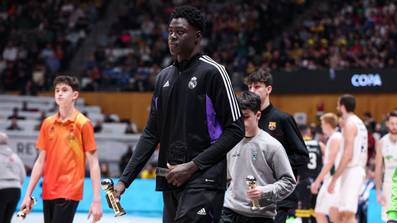 Fenômeno de 13 anos e 2,11m fez 56 pontos pelo time de basquete do Real ...