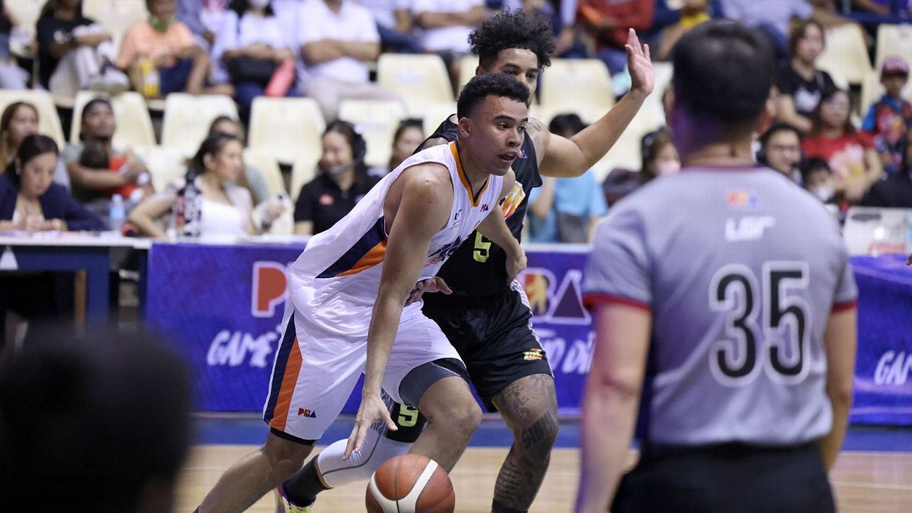 Aaron Black sparks Meralco Bolts to life to level PBA Governors' Cup ...