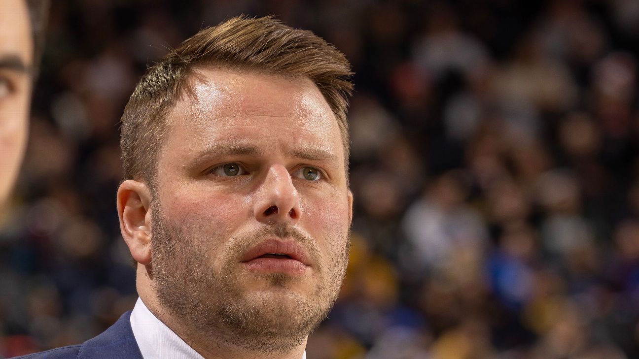 Michigan names Brandon Naurato full-time head hockey coach - ESPN