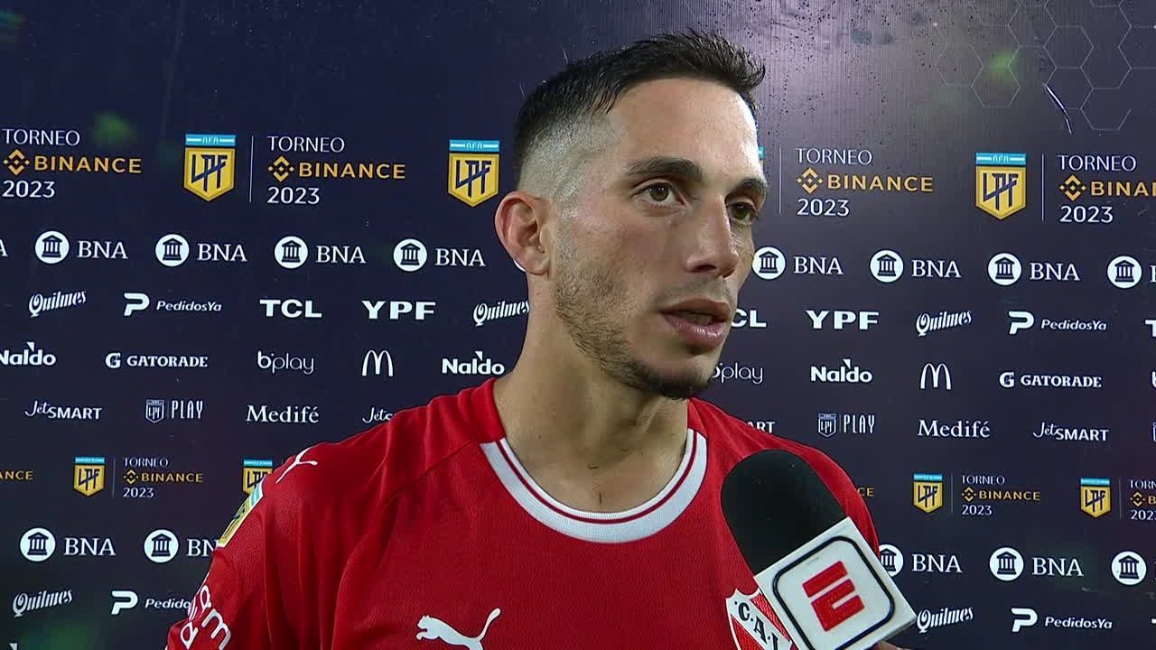 Iván Marcone le apuntó al árbitro y al VAR por el penal a favor de ...