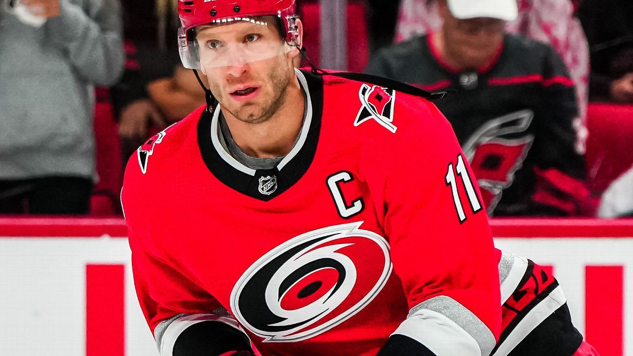 Hurricanes agree to four-year deal with captain Jordan Staal - ESPN