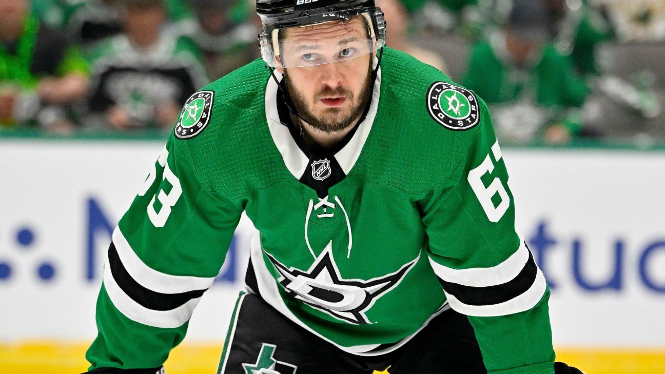 Stars sign RW Evgenii Dadonov to two-year extension - ESPN
