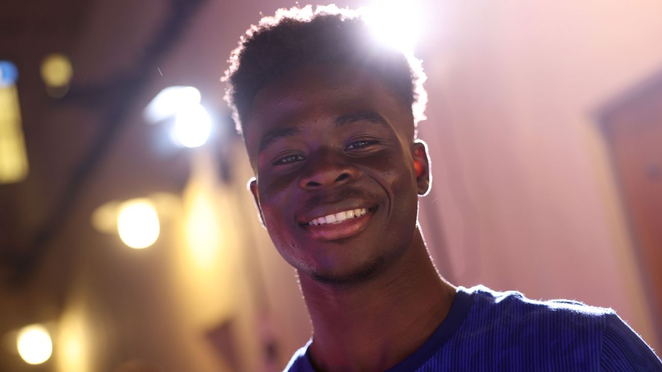 Saka contribui para tantos gols quanto ídolo do Arsenal e integra top 5 ...