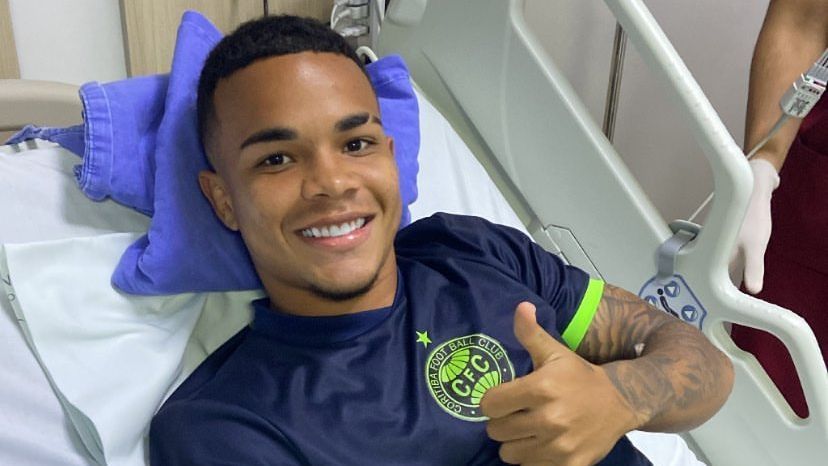 Após deixar campo de ambulância, Kaio Cesar diz estar bem - ESPN