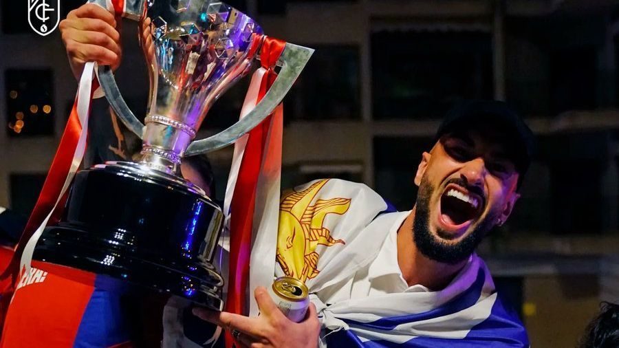 Erick Cabaco: "A Arezo le haría muy bien jugar en Primera División con ...