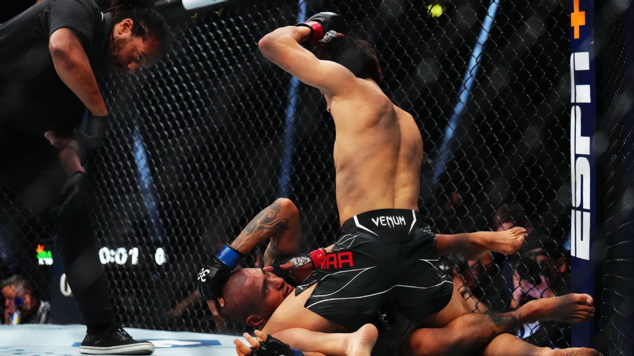 Juiz 'ensina' japonês a dar cotoveladas em rival no UFC 290; VEJA! - ESPN