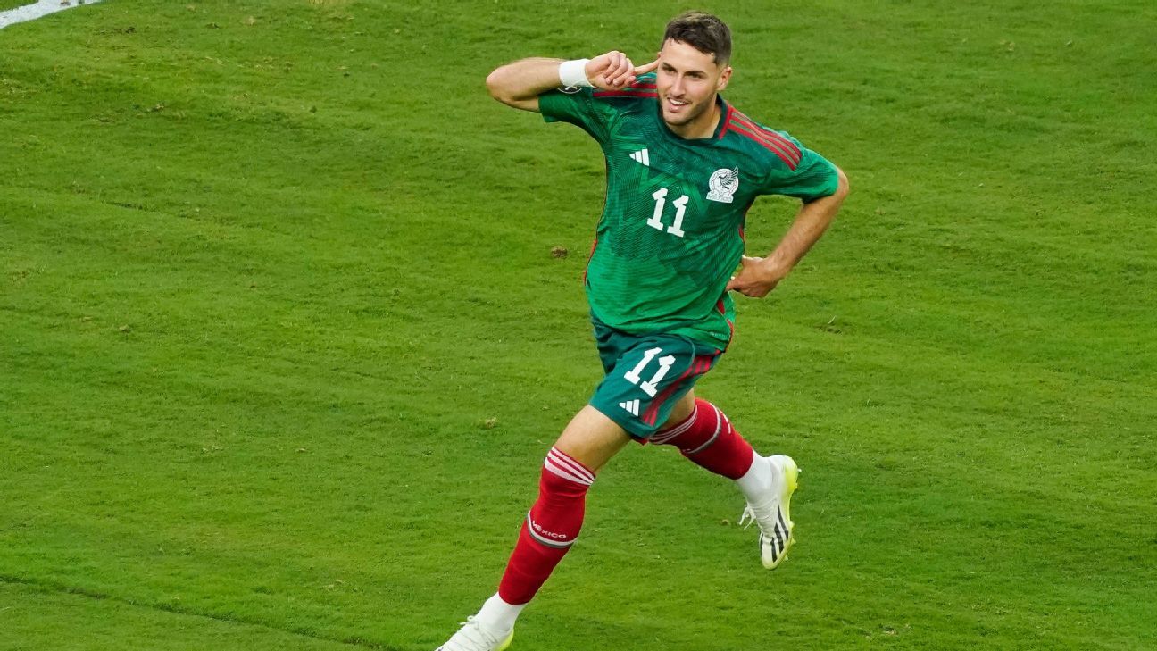 Con un golazo, Santiago Giménez le dio la Copa Oro a México - ESPN