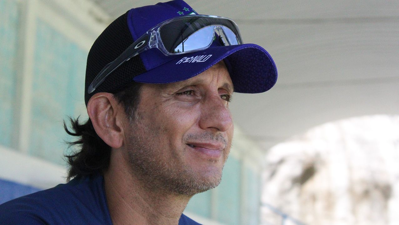 Los retos de Ronald González en su tercera etapa con Comunicaciones FC ...