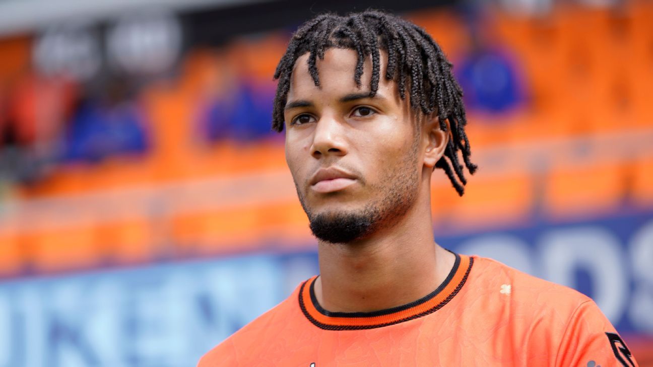 Mbuyamba: "Ik heb contact gehad met clubs en er is een bod gedaan" - ESPN