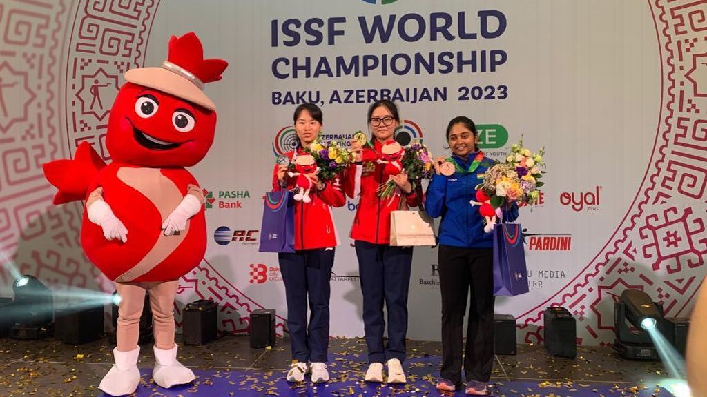 Shooting World Championship: Mehuli Ghosh wins bronze, Paris Olympic ...